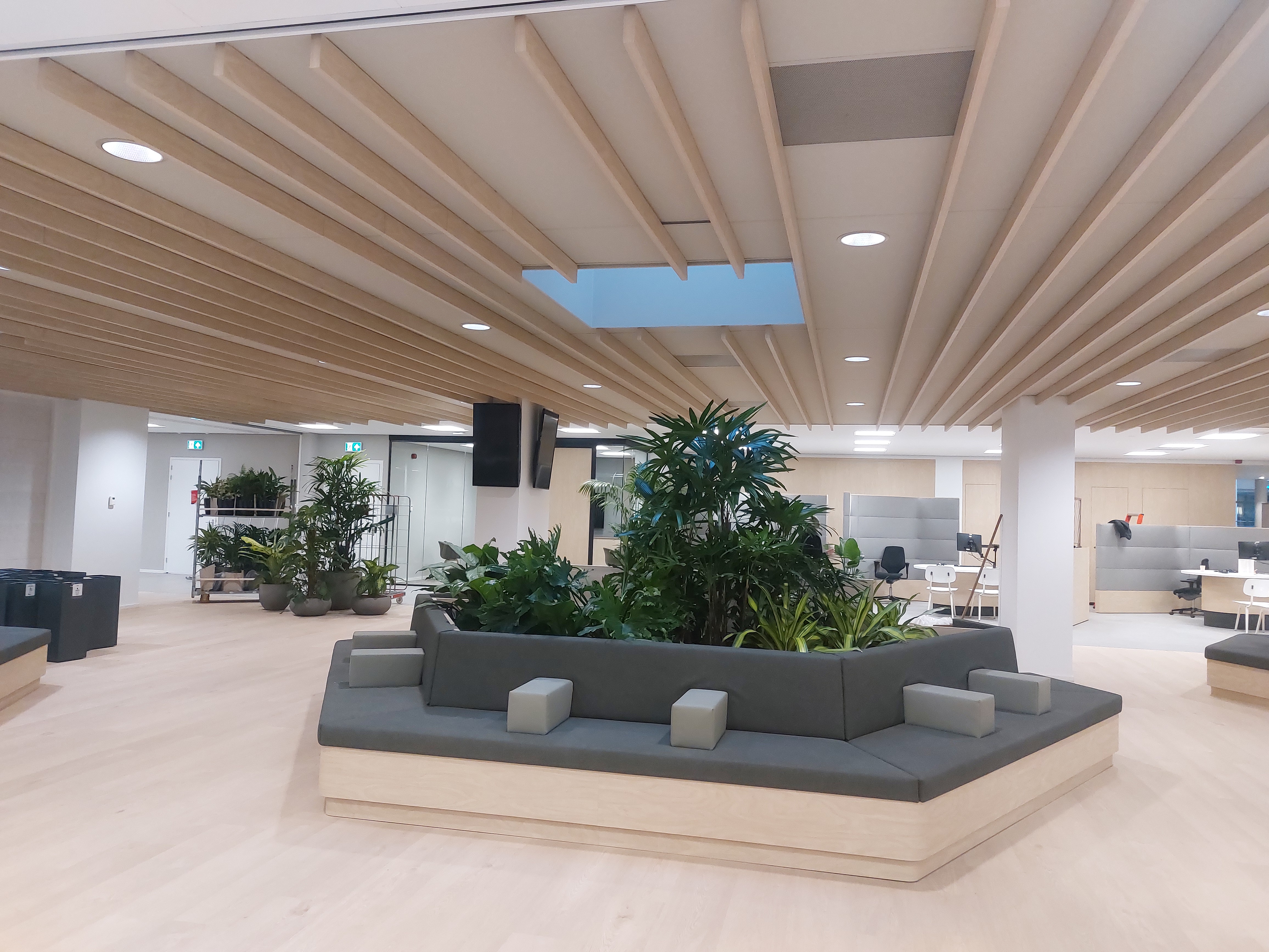 Stadsloket De Os Amsterdam | Heddes Bouw & Ontwikkeling